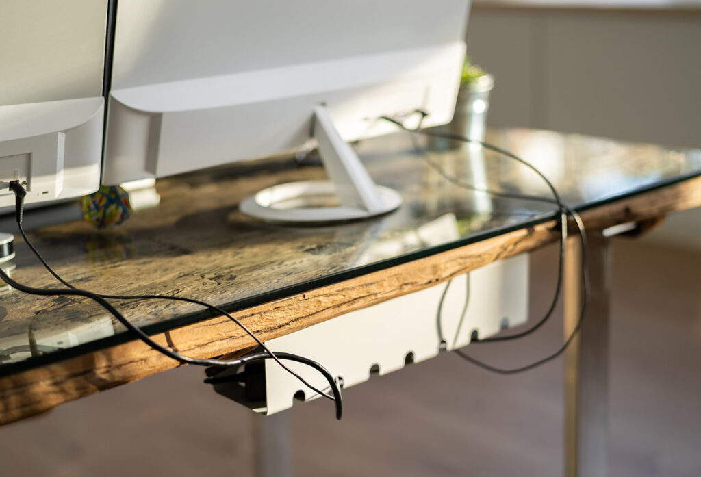 Smart Office Furniture: Seamlessly Integrate Technology in Your Workplace